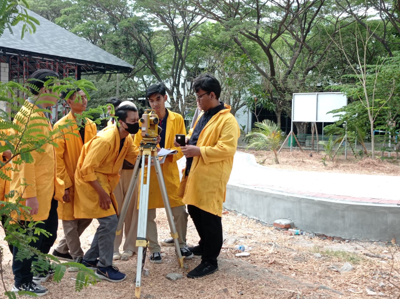 Laboratorium Ilmu Ukur Tanah & Bahan Jalan - Program Studi Teknik Sipil ...